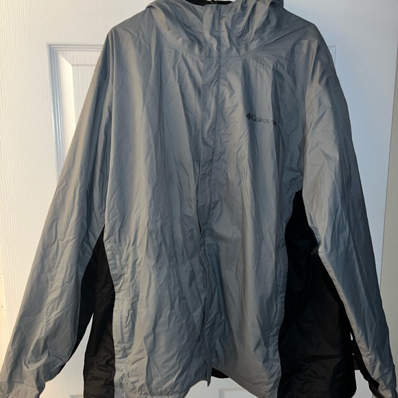 Columbia | Jackets & Coats | Columbia Light Gray And Black Outdoor ...